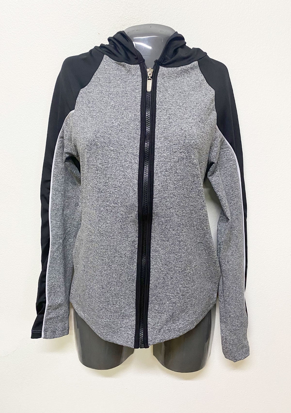 Poleron Deportivo Gris/Negro – evozze